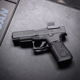 Able shepherd Custom Glock 48